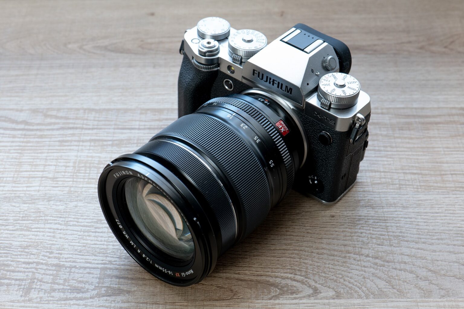 富士フイルム XF16-55mmF2.8 R LM WR レビュー｜最高の写真性能を誇る最上位標準ズームレンズ | ShaSha