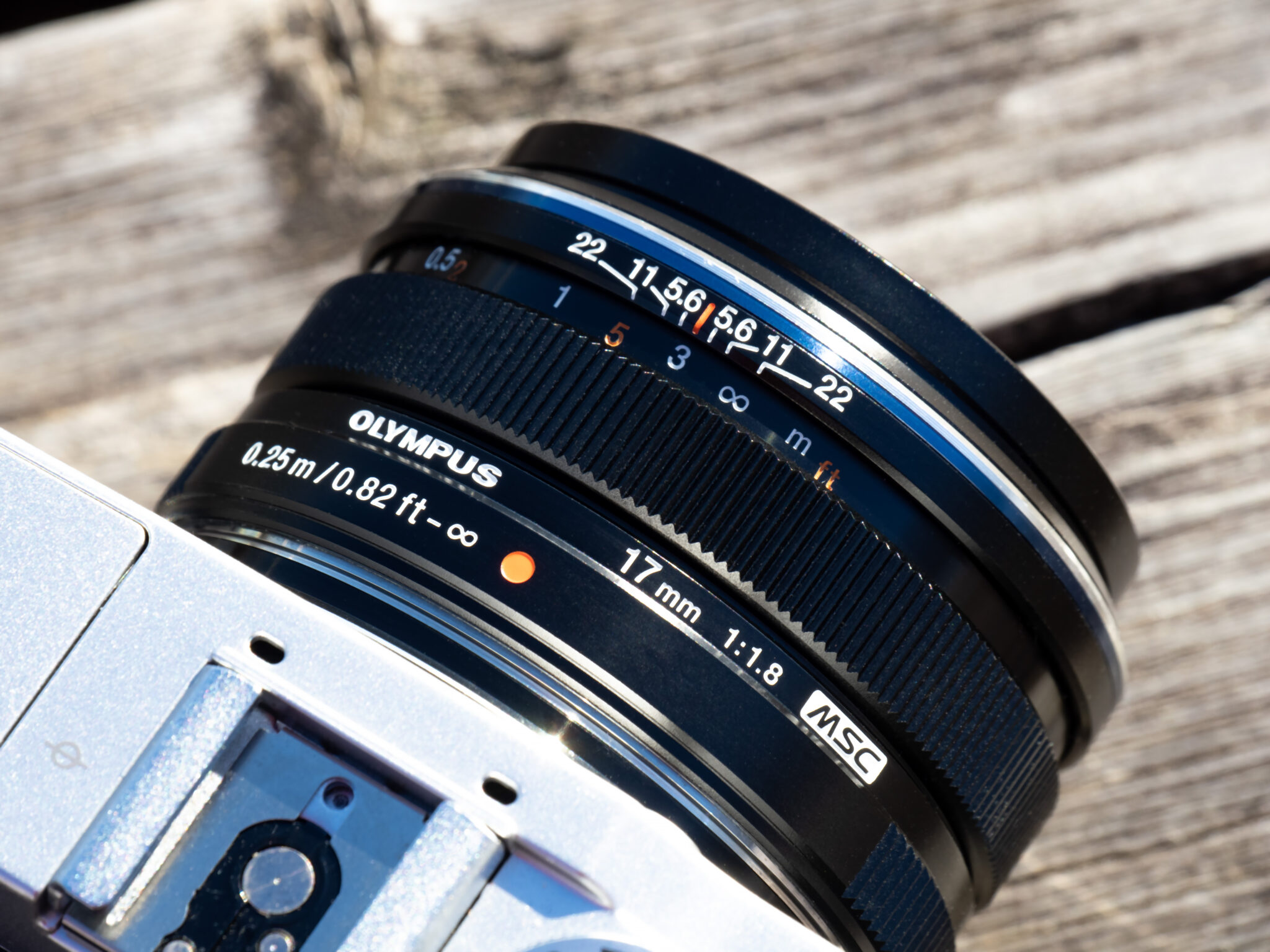 OM SYSTEM M.ZUIKO DIGITAL 17mm F1.8レビュー｜高品位と上質な撮影体験を同時に得ることができるスナップ撮影レンズ | ShaSha