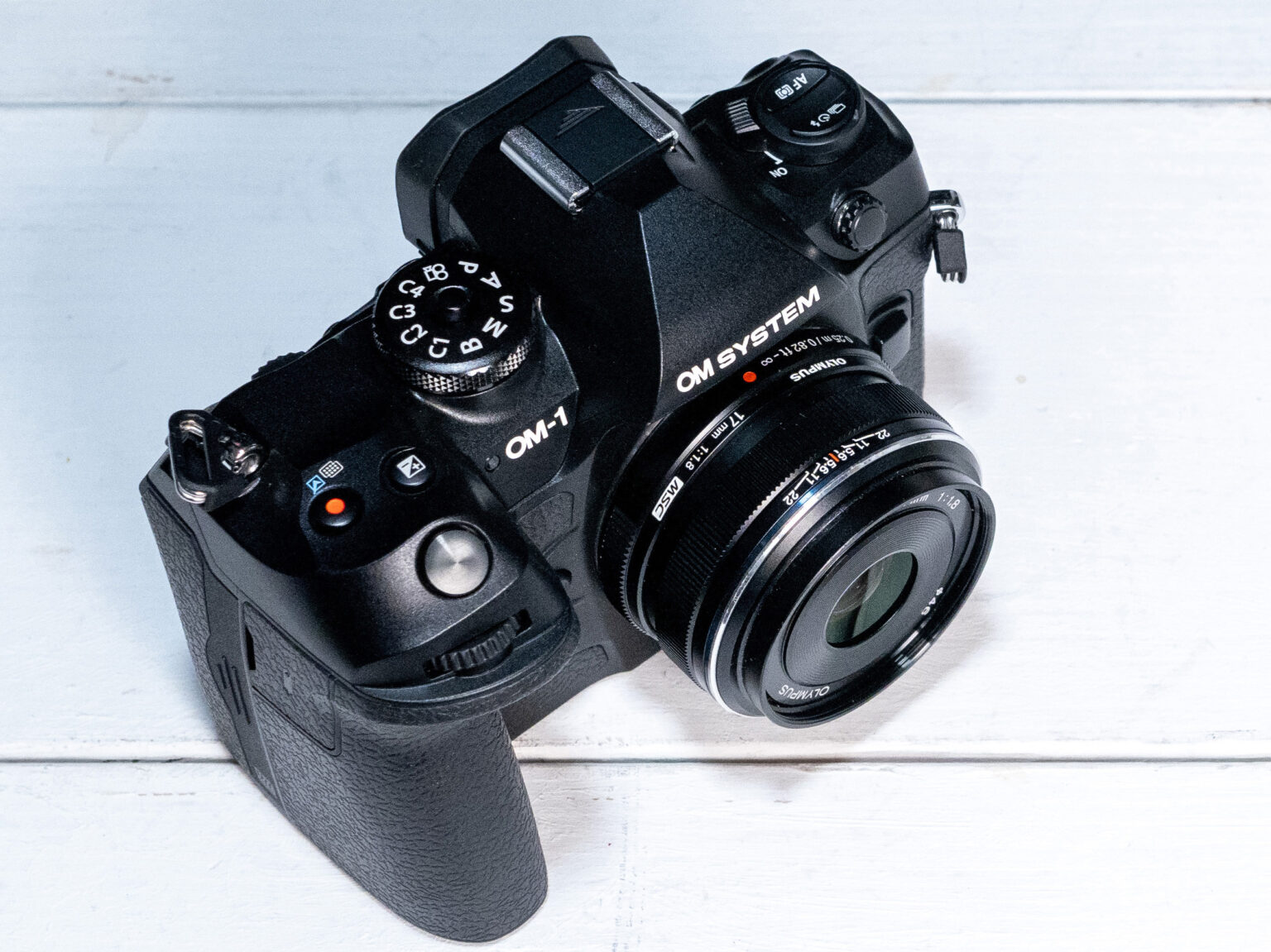 OM SYSTEM OM-1 Mark II ＆ OM-5の高い操作性と最新機能を活かして街スナップ撮影という冒険に出かけよう！ | ShaSha