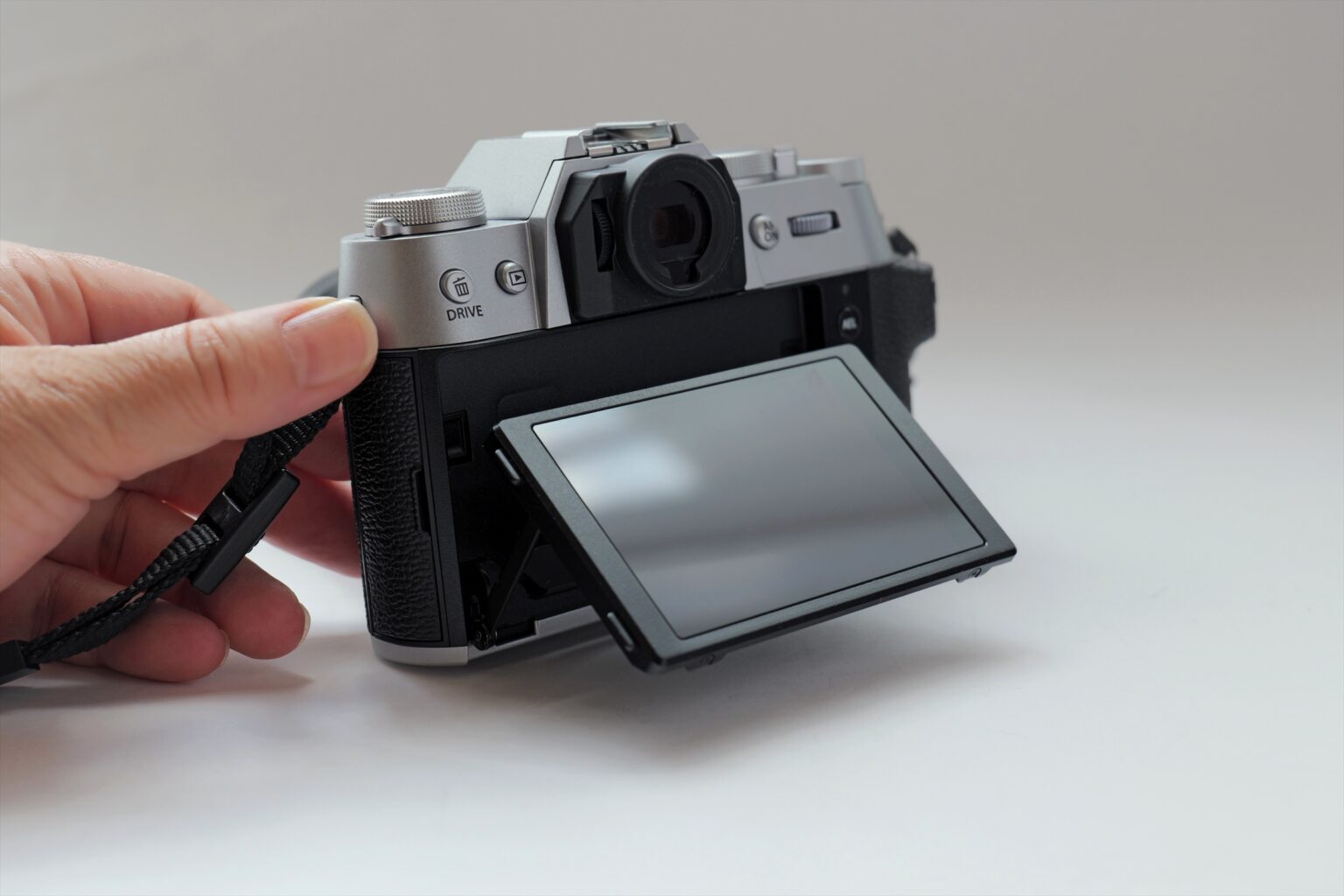 コンパクトなレンズと出かけよう。富士フイルム X-T50 レビュー｜こばやしかをる | ShaSha